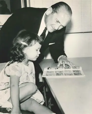 DaveFrischGivingback | Frisch's Big Boy